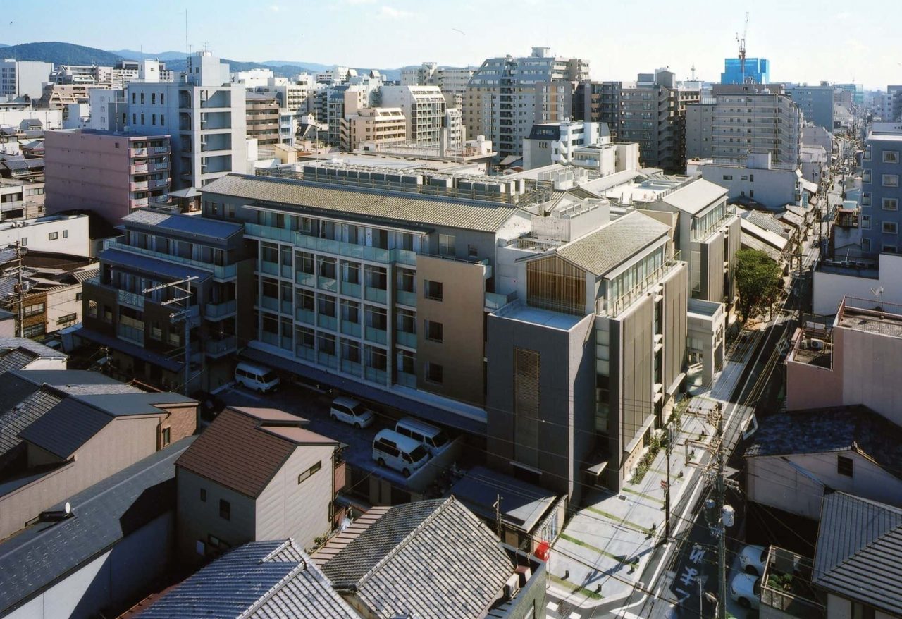 Kyoto Honnou Nursing Home for The Aged And Kyoto Municipal / Horikawa ...